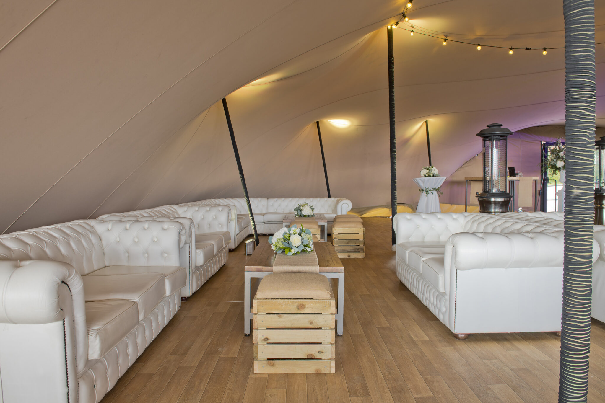 White Chesterfield Sofa - Furniture4Events