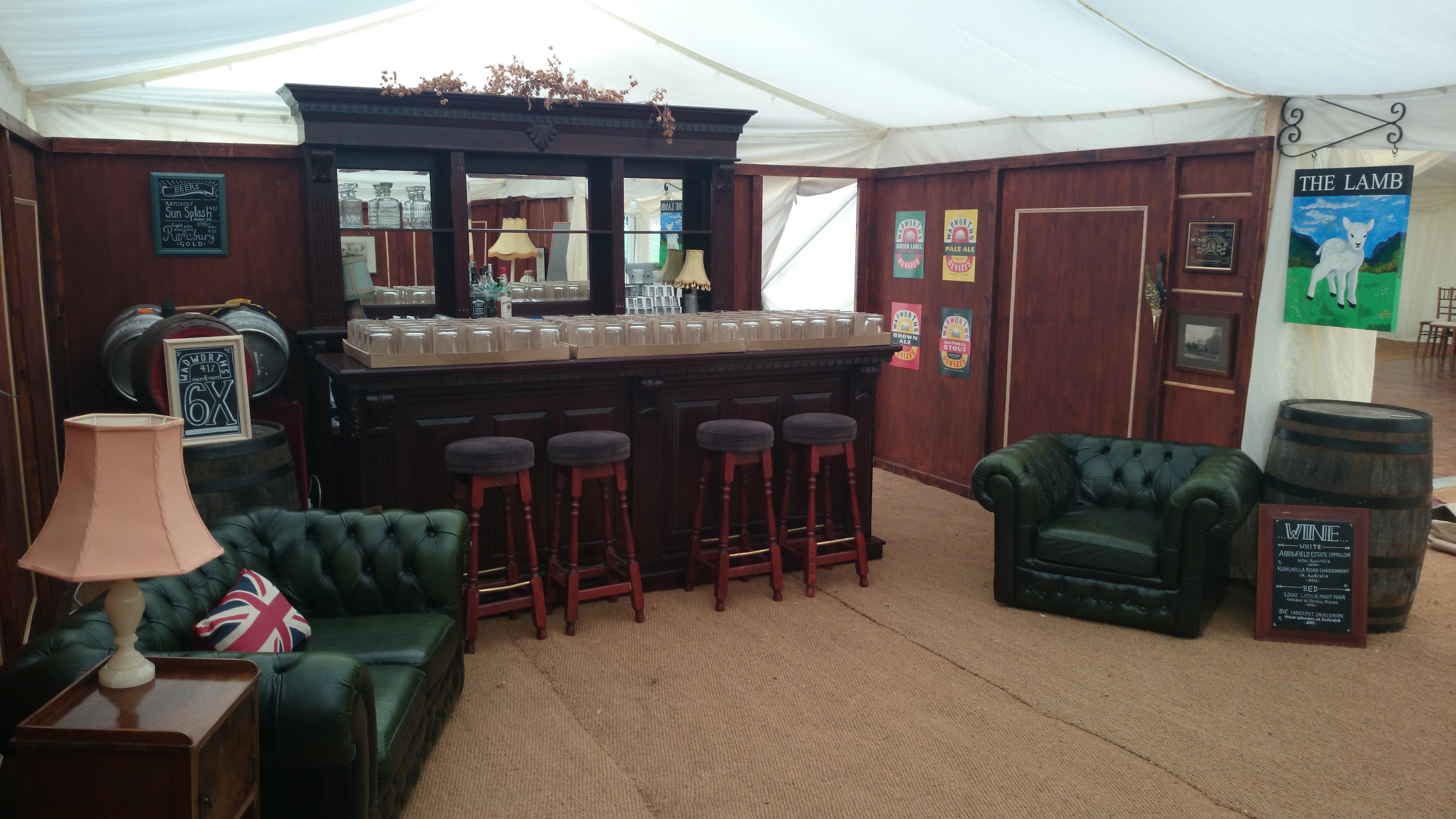 Traditional Pub Bar - Furniture4Events